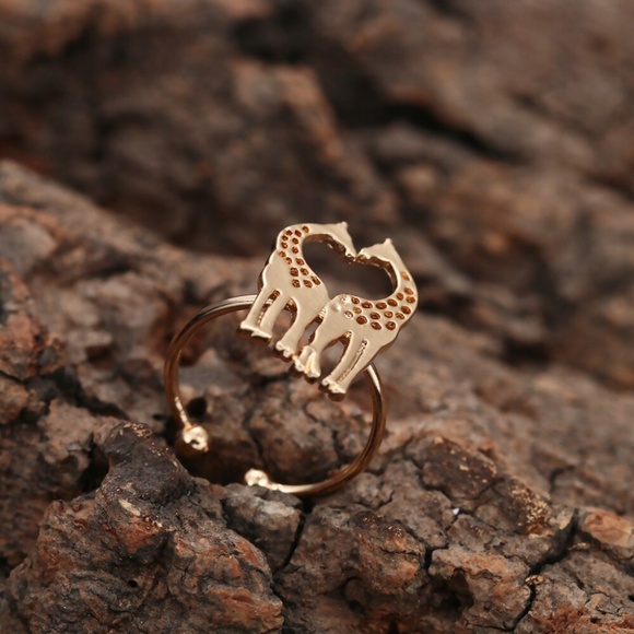 LiveChicStyle | Jewelry | Dainty Gold Giraffe Ring | Poshmark